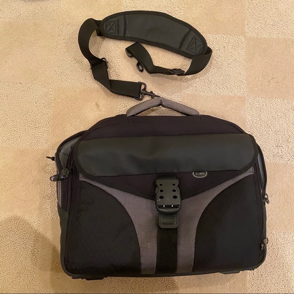 ICON | Bags | Icon Laptop Bag | Poshmark